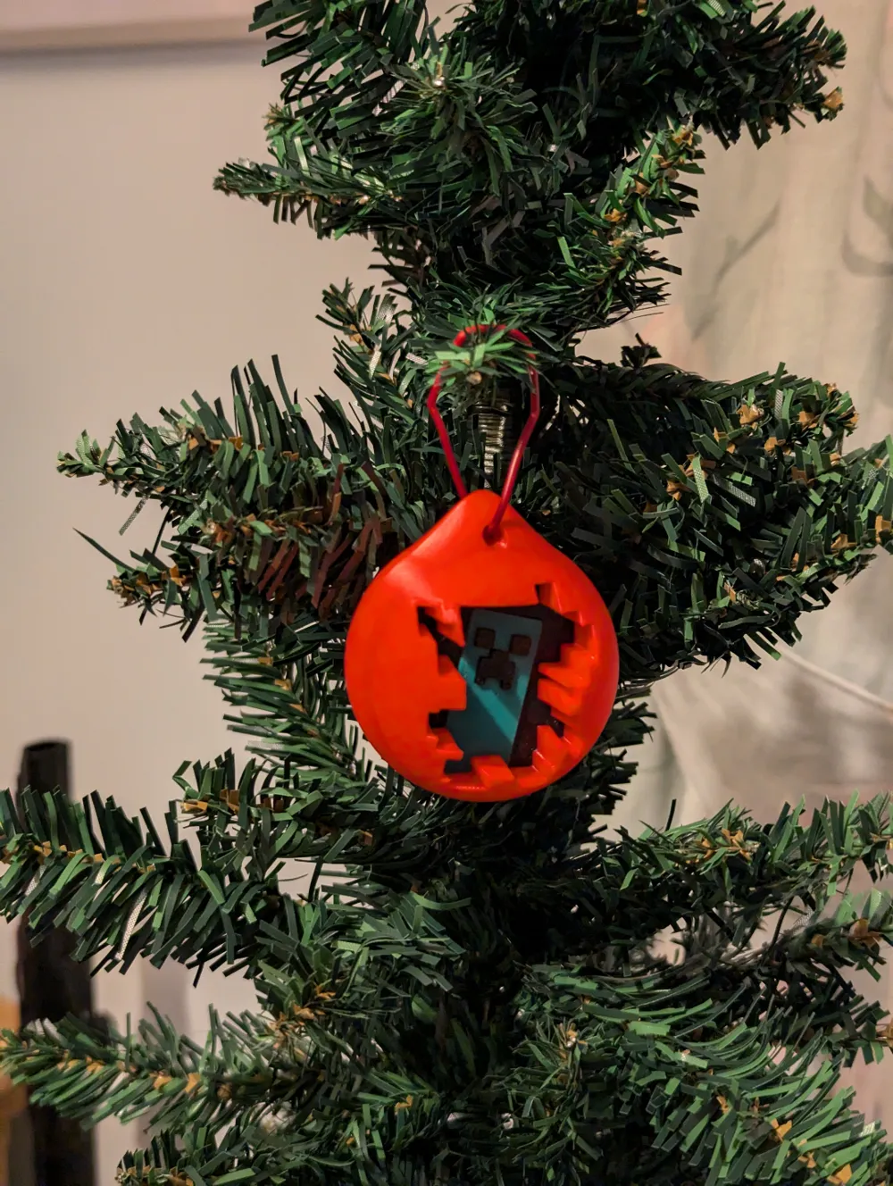 Minecraft Christmas Creeper Bauble by DelPrints - MakerWorld
