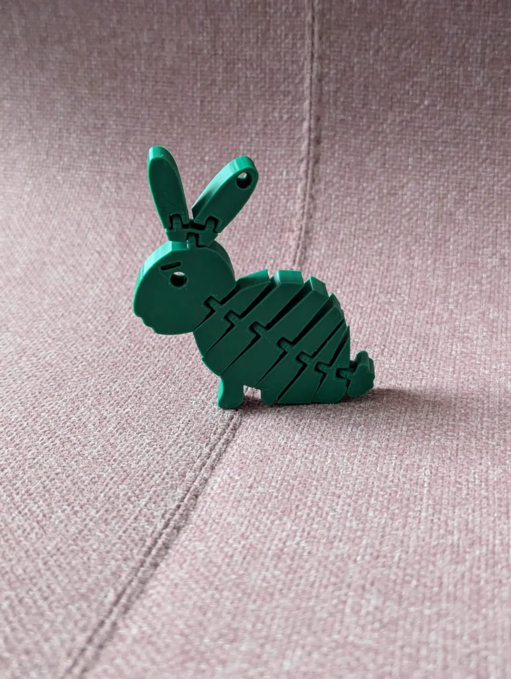 Flexi Rabbit - print in place Keychain Remixed by Bendson MakerWorld ...