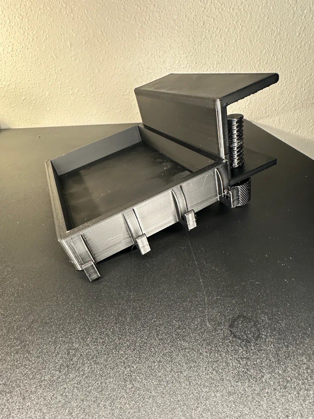 Catch All Tray - Clamp Version - Key Holder by Bhellwig - MakerWorld