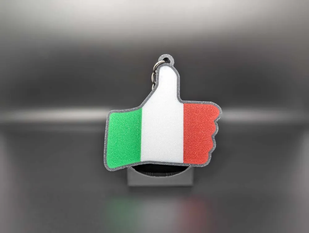 Italian Flag Thumbs Up Key Chain by joeythatoneguy - MakerWorld