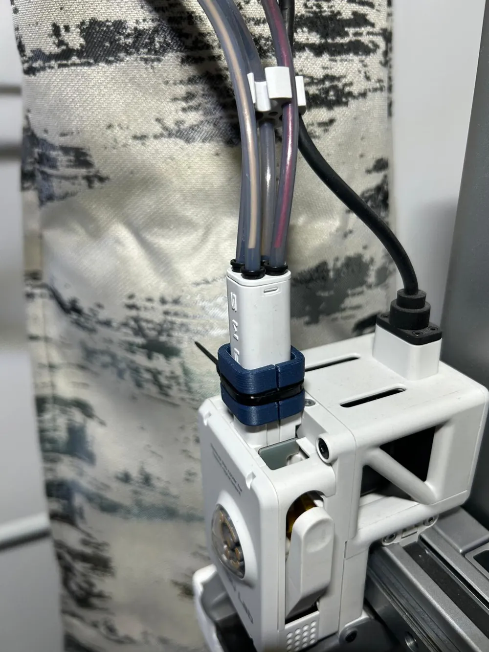 AMSLite Hub protection clip - Free 3D Print Model - MakerWorld