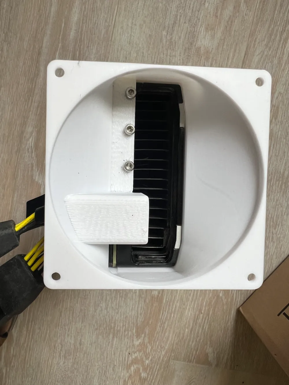 Nvidia Tesla P40 92mm Fan Duct adapter by xChrisMas - MakerWorld