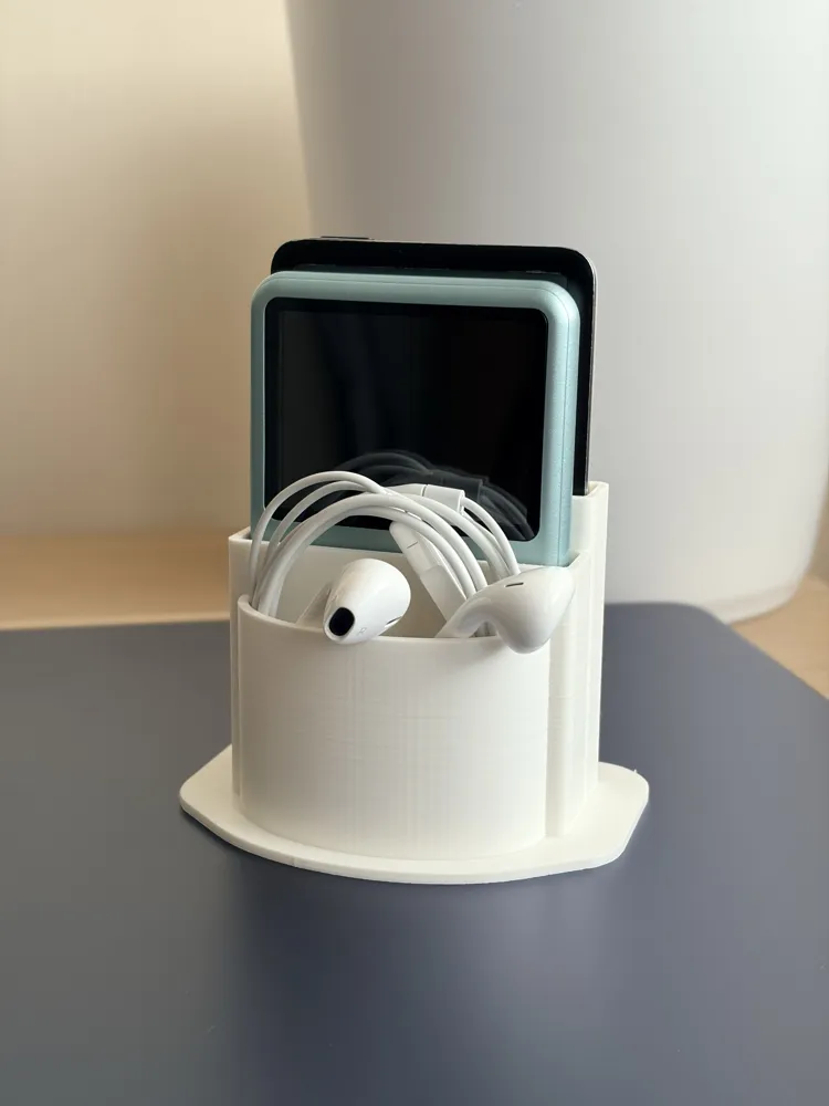 iPod Classic / Innioasis Y1 - STAND - Free 3D Print Model - MakerWorld