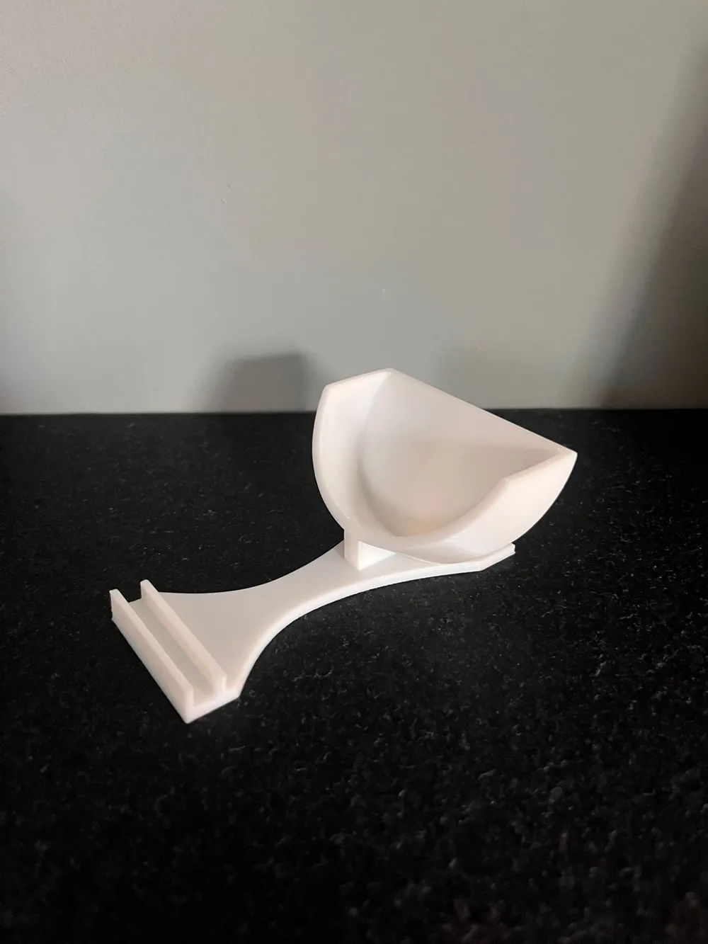 Lithophane holder / stand with RGB Puck up to 62mm by Targo MakerWorld ...