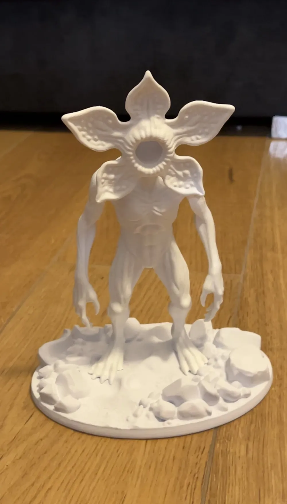 Demogorgon on Rocky Base From Stranger Things - Free 3D Print Model ...