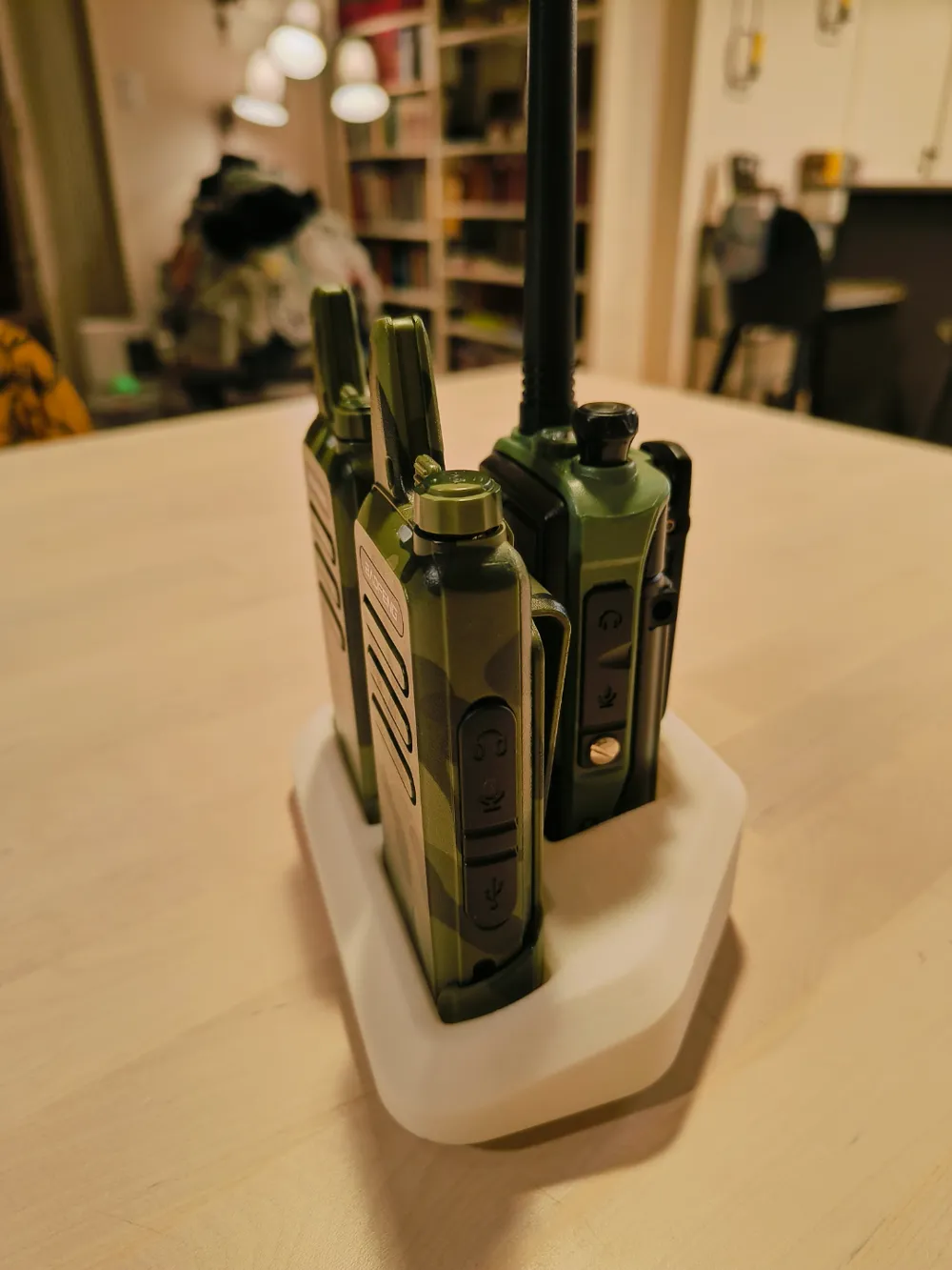 Multi Stand for BAOFENG radios - Free 3D Print Model - MakerWorld