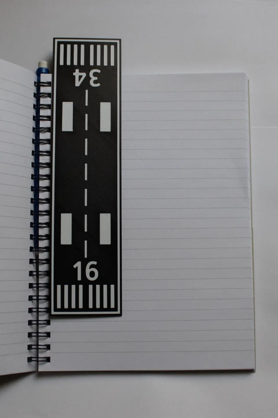 Runway Bookmarks by AwsomeStar - MakerWorld