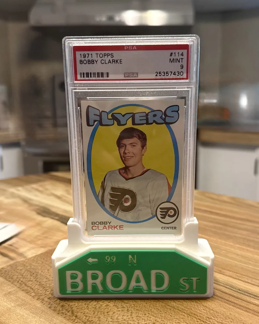 Philadelphia Broad St. Sign PSA Card Stand - Free 3D Print Model ...