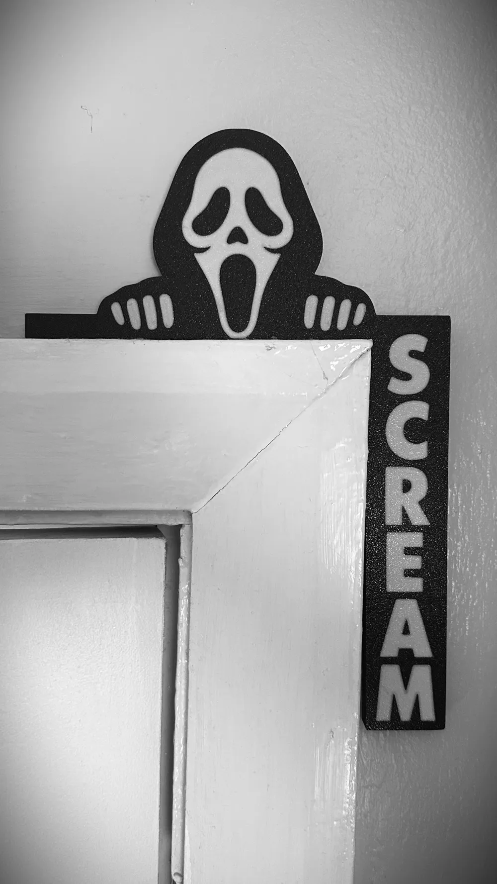 Scream Ghostface Door Corner by DSD MakerWorld: Download Free 3D Models