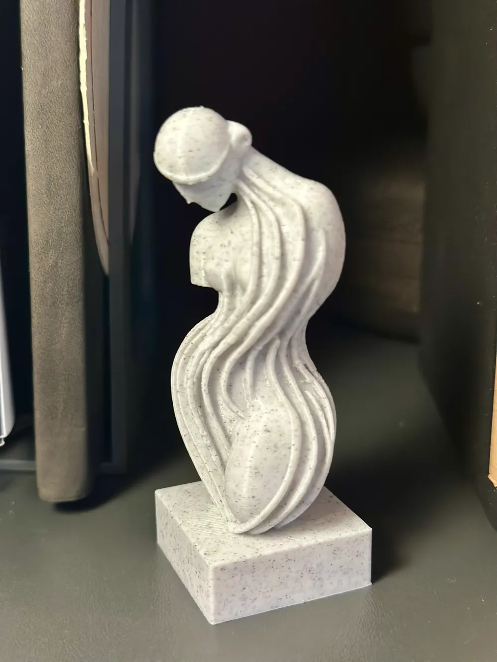 Fluid Grace - Abstract Statue by tux3105 - MakerWorld