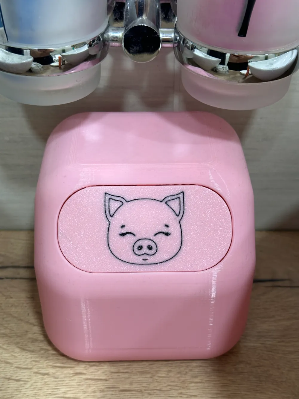 Pig trash can (recycle bin, swing lid) bathroom by kisik20_CZ - MakerWorld