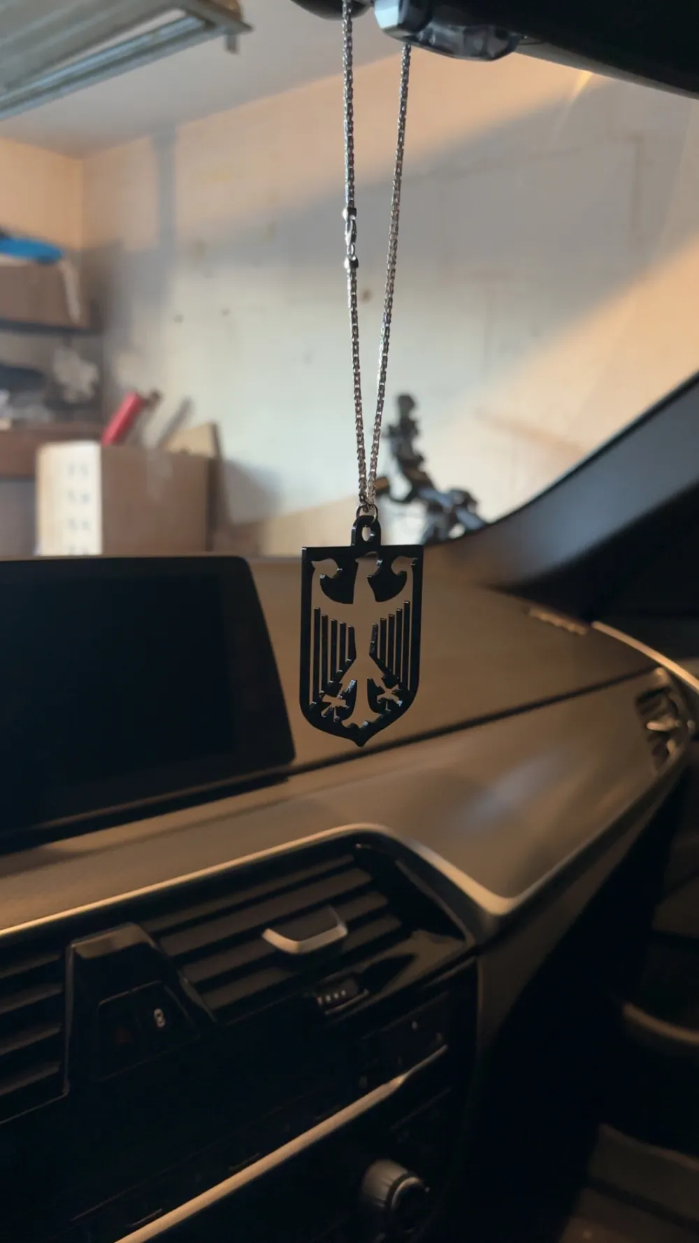 Pendant Federal Eagle - Free 3D Print Model - MakerWorld