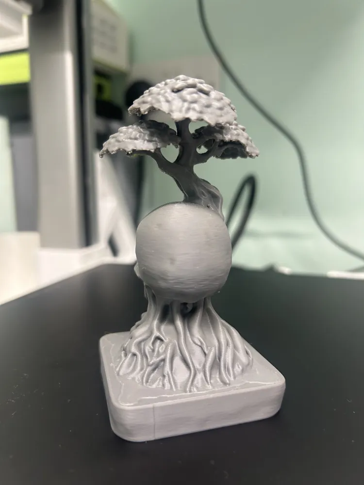 骷髅上的生命之树——象征性3D雕塑 来自 Disaster MakerWorld：免费下载 3D 模型