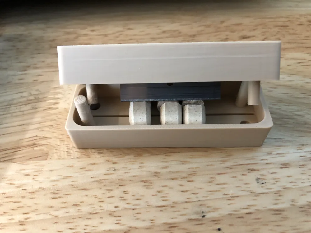 Pill Cutter by Phil the Printer - MakerWorld
