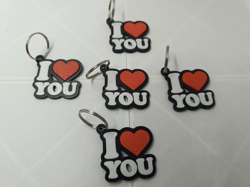 ‘I Love You’ keychain with raised lettering - Free 3D Print Model ...