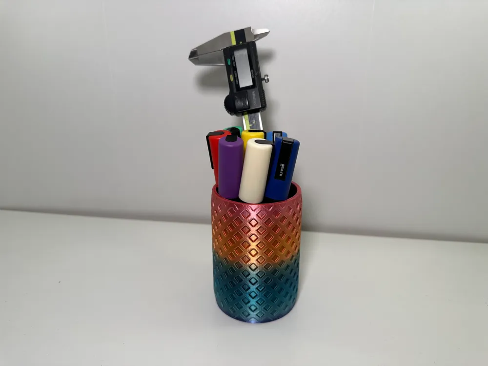 Textured Pen Holder by Zedzonze - MakerWorld