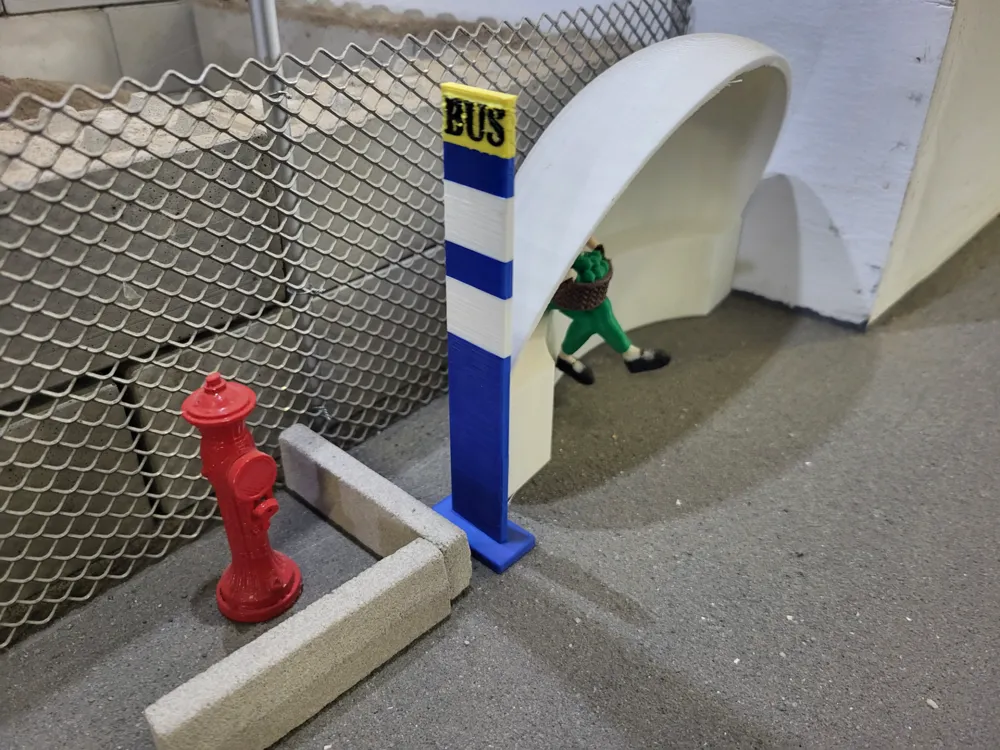 Model scale bus stop sign by 75echo - MakerWorld