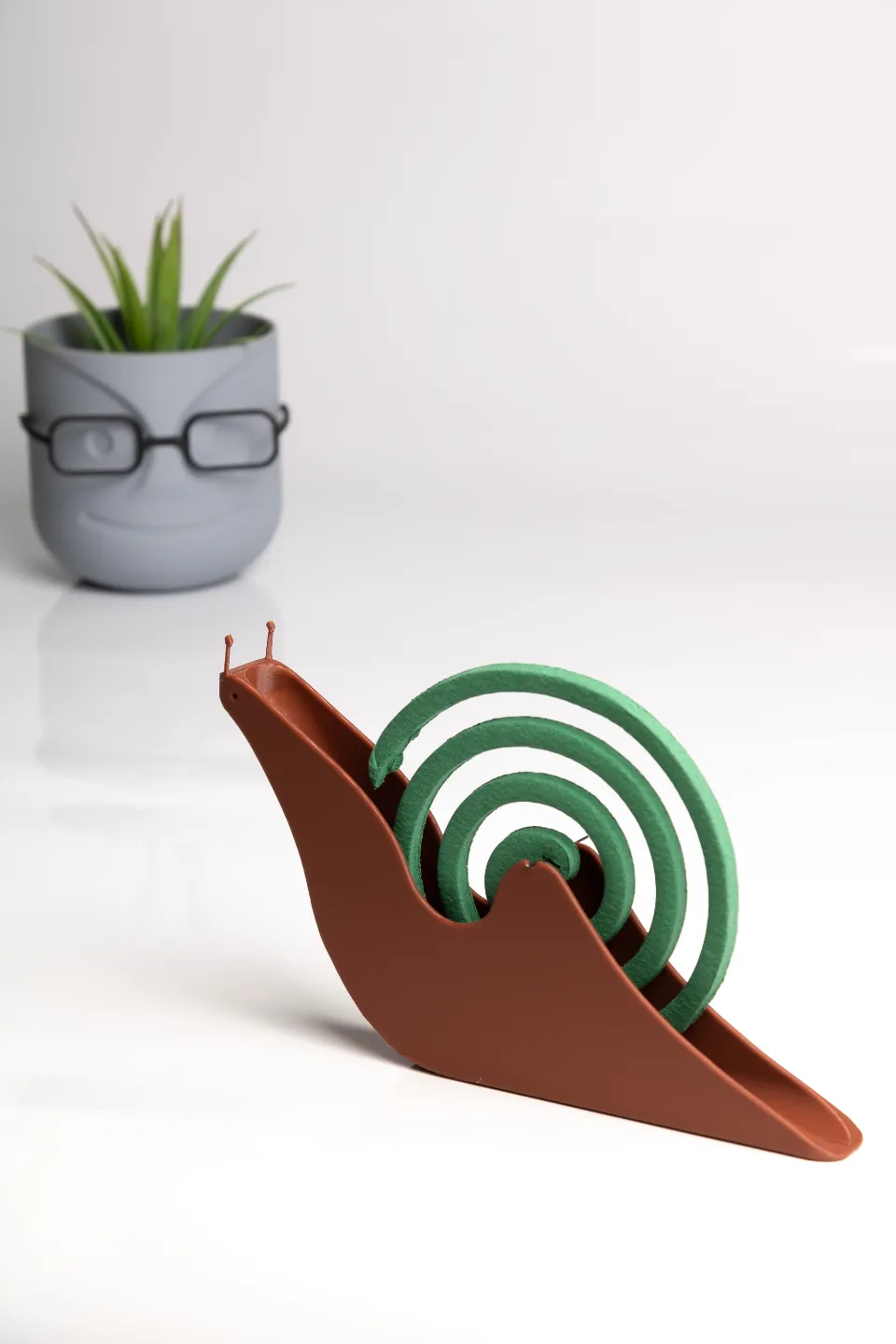 Mosquito coil snail holder by sipura - MakerWorld