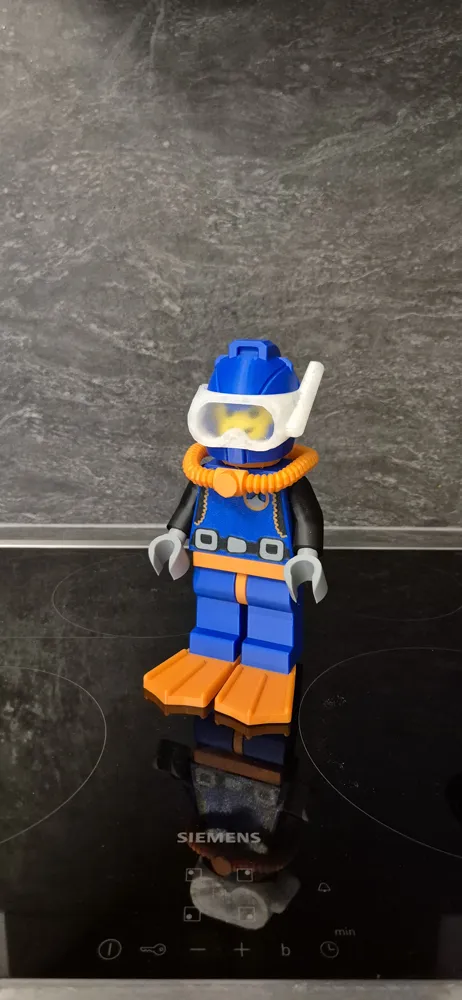 Brick Man Diver 20cm by da_max MakerWorld: Download Free 3D Models