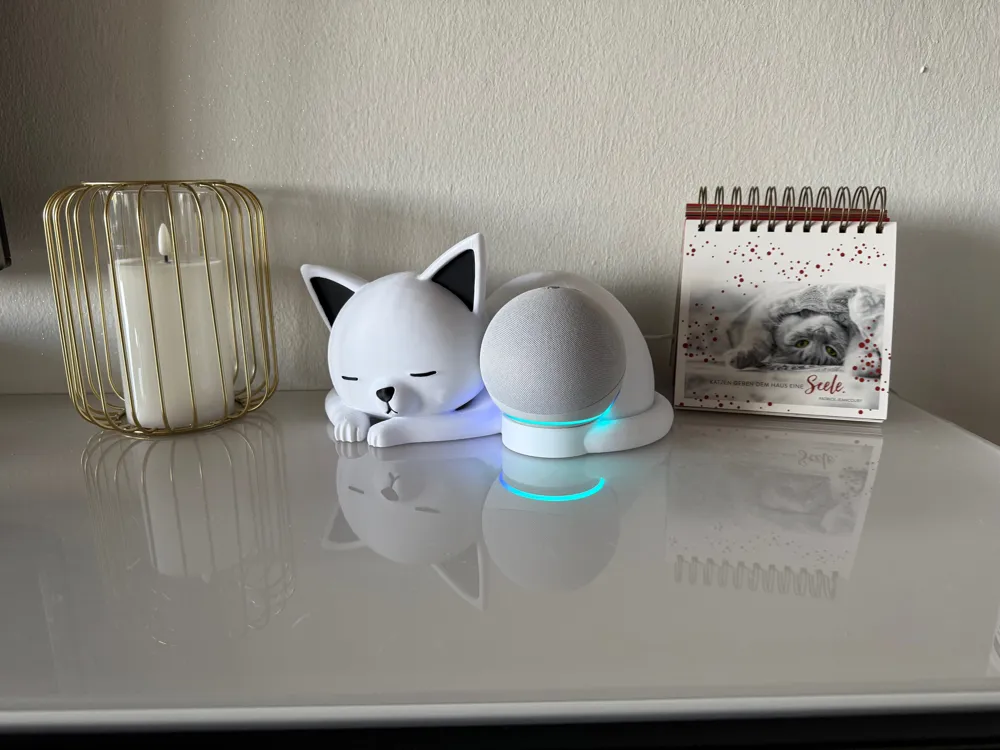 Cute sleeping cat with Echo Dot integration - Free 3D Print Model ...