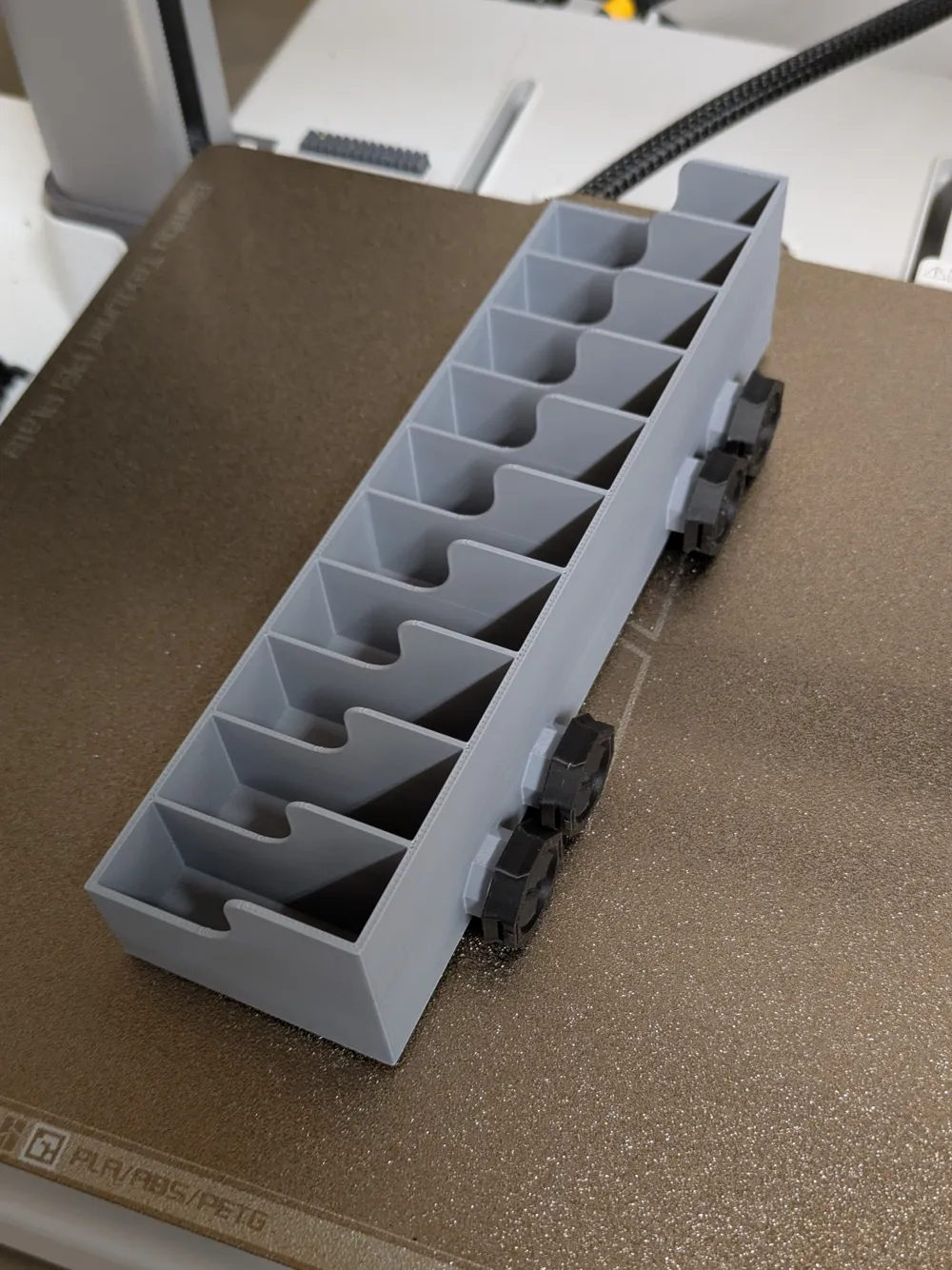 Multiboard Bin with Dividers - Wire Holder - Free 3D Print Model ...