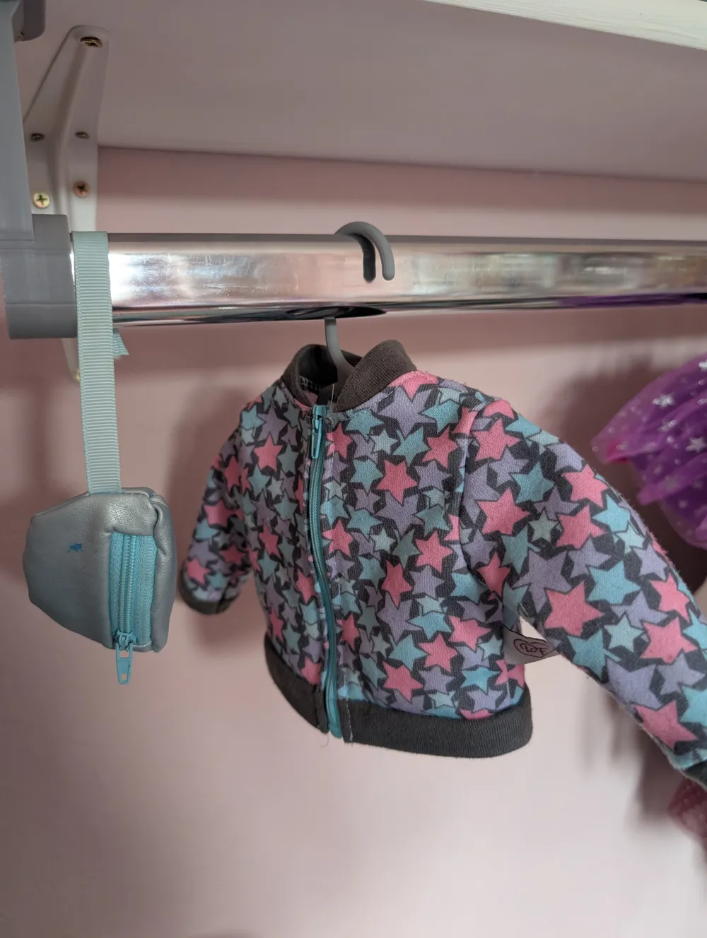 Doll / Baby Clothes Hanger - Free 3D Print Model - MakerWorld