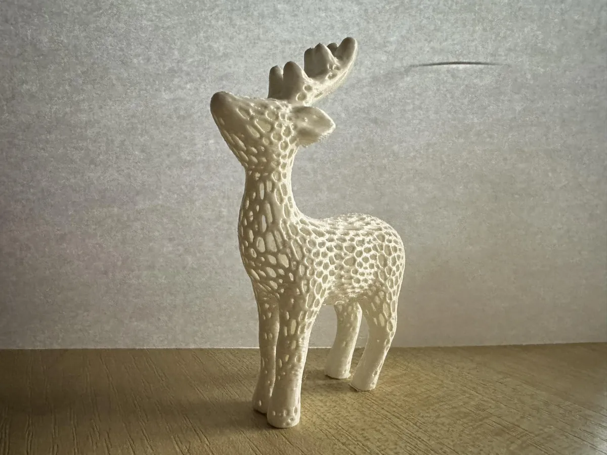 Rena Voronoi Remixado por Štístkáč MakerWorld: Baixe modelos 3D gratuitos