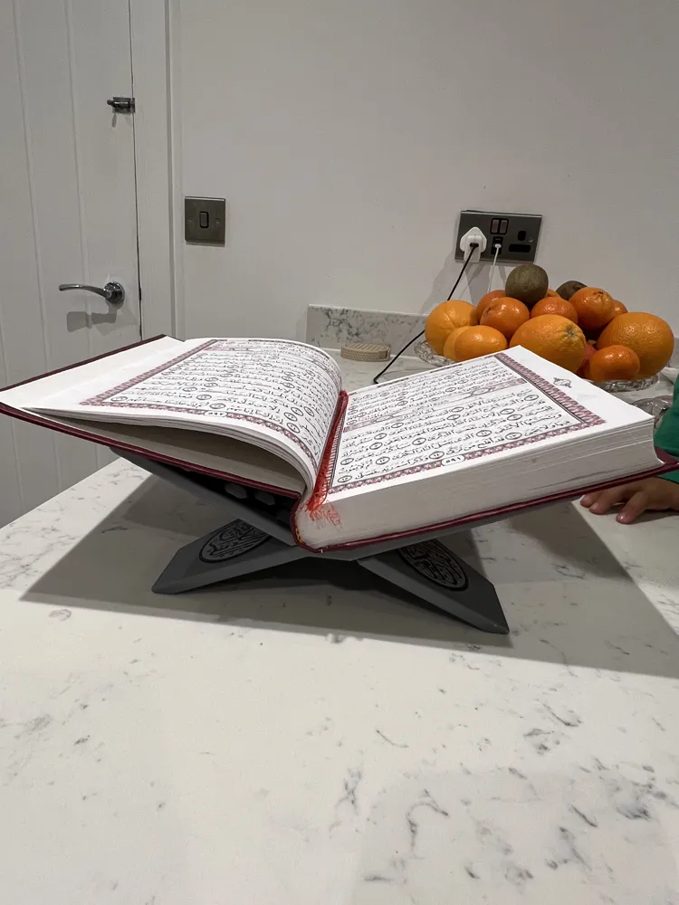 Foldable Quran Reading Stand by Mido MakerWorld: Download Free 3D Models