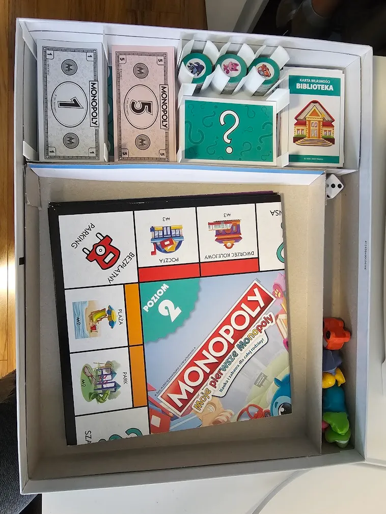 Minimalistic "My first monopoly" organizer by anonim1133 - MakerWorld
