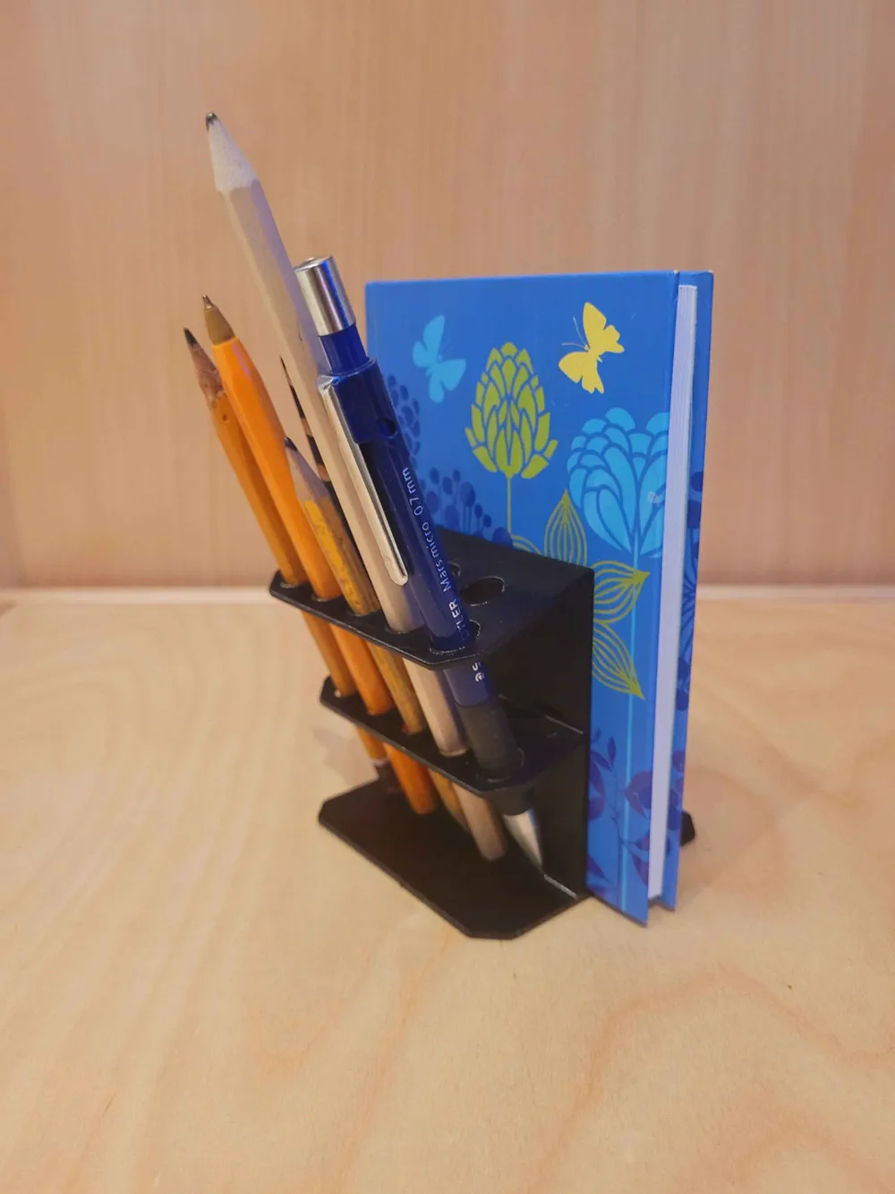 pen and notepad holder by Atii757 - MakerWorld