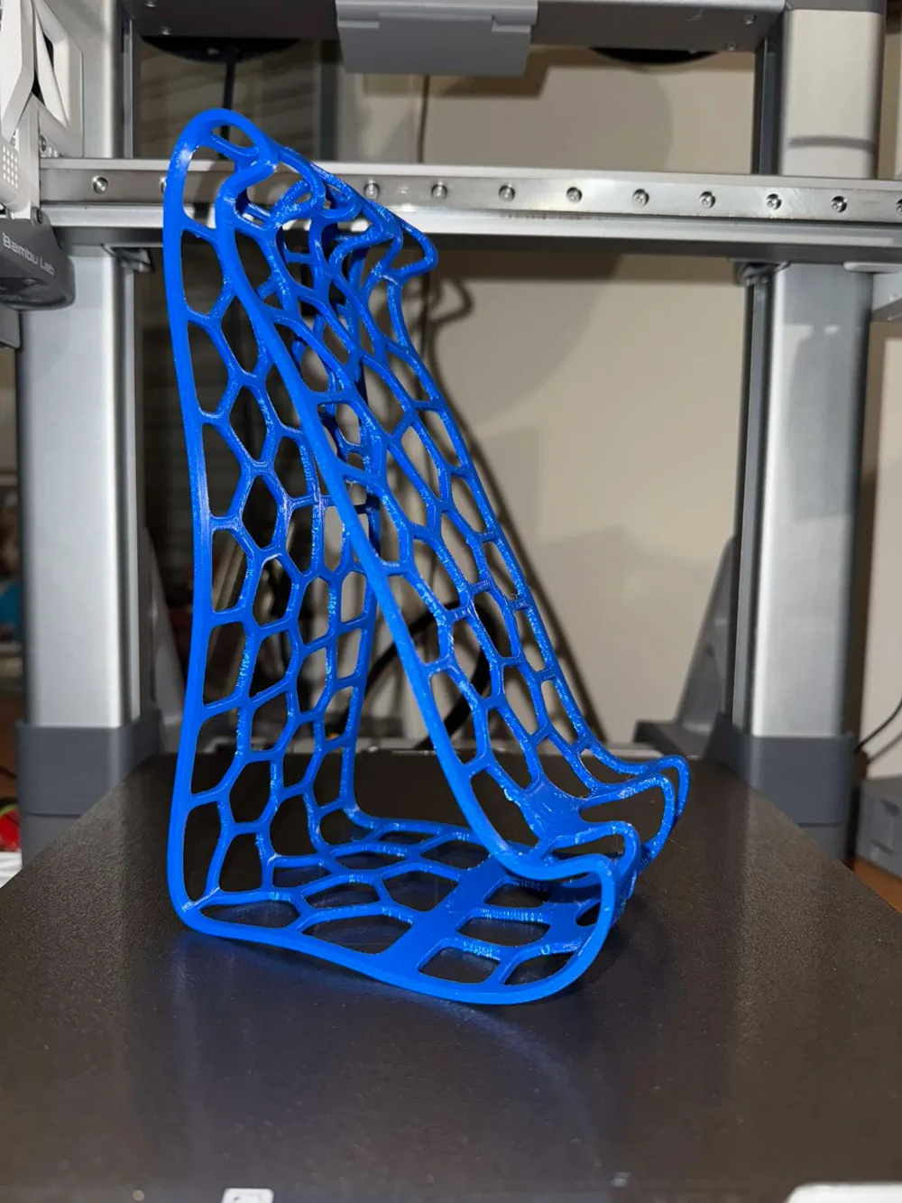 phone stand desing by DikkeJos_ - MakerWorld