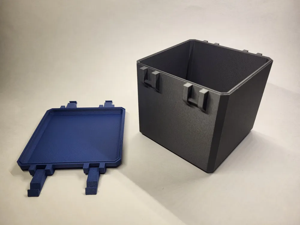 Print in Place Latching Box w/ Separate lid by Hester MakerWorld ...
