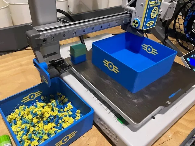 Fallout box (works as poop bin) by wonderpuddle - MakerWorld