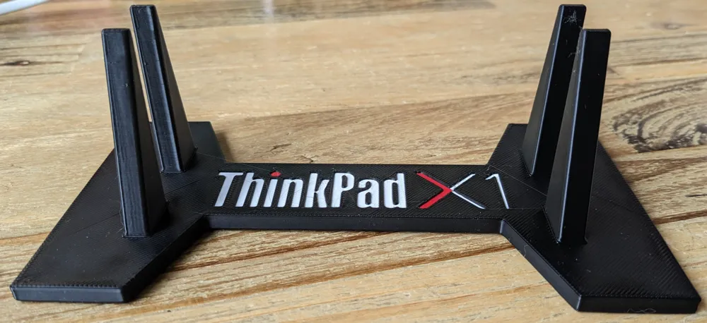 Lenovo Thinkpad X1 Carbon Laptop Vertical Stand by VirtuaLeech - MakerWorld