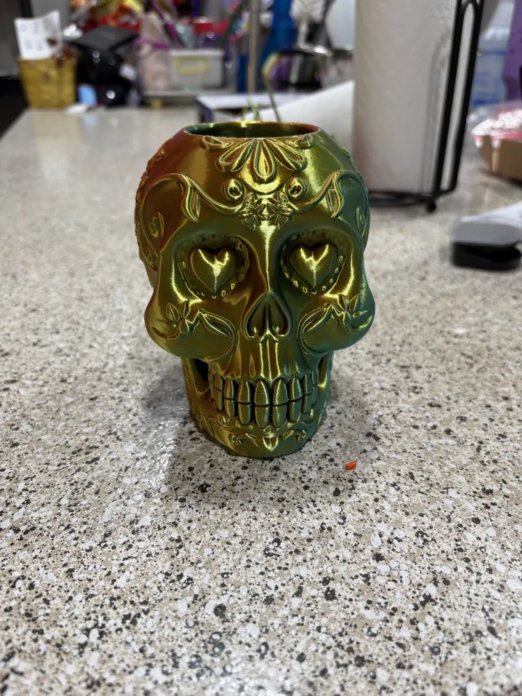 Heart Sugar Skull Flower/Pencil Holder - Free 3D Print Model - MakerWorld