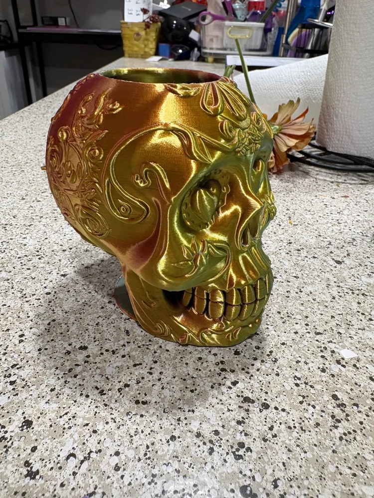 Heart Sugar Skull Flower/Pencil Holder - Free 3D Print Model - MakerWorld