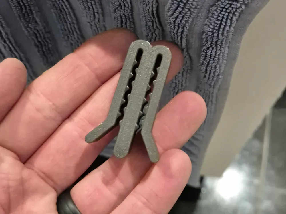 Towel Rail Keeper - Double Towel Clip Remixed by spadebits2 - MakerWorld