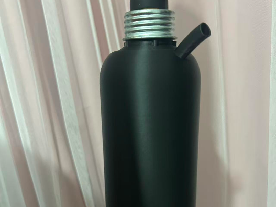 Negative pressure bottle can connect gas mask hose by 狂潮 MakerWorld ...