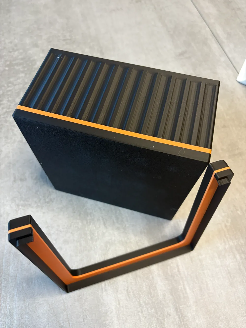 Paper napkin holder by CarloM - MakerWorld