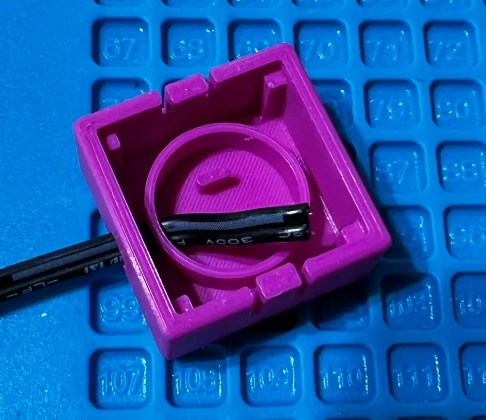 25mm Square Switch by ardevon - MakerWorld