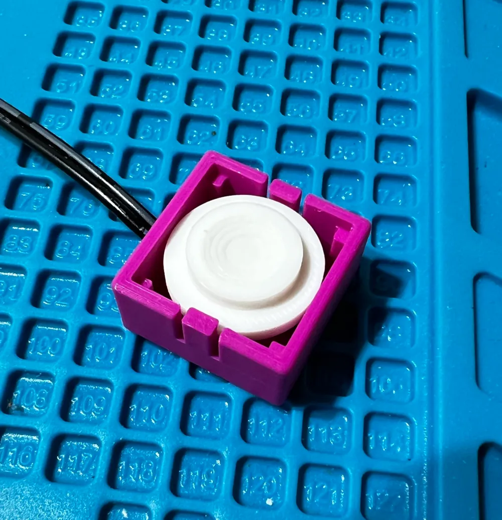 25mm Square Switch by ardevon - MakerWorld