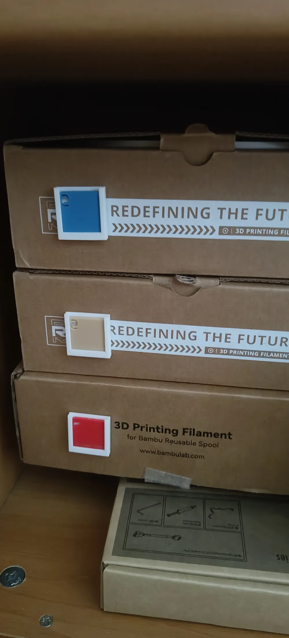 Filament swatch label socket by Fr4zMakerWorld: Download Free 3D Models