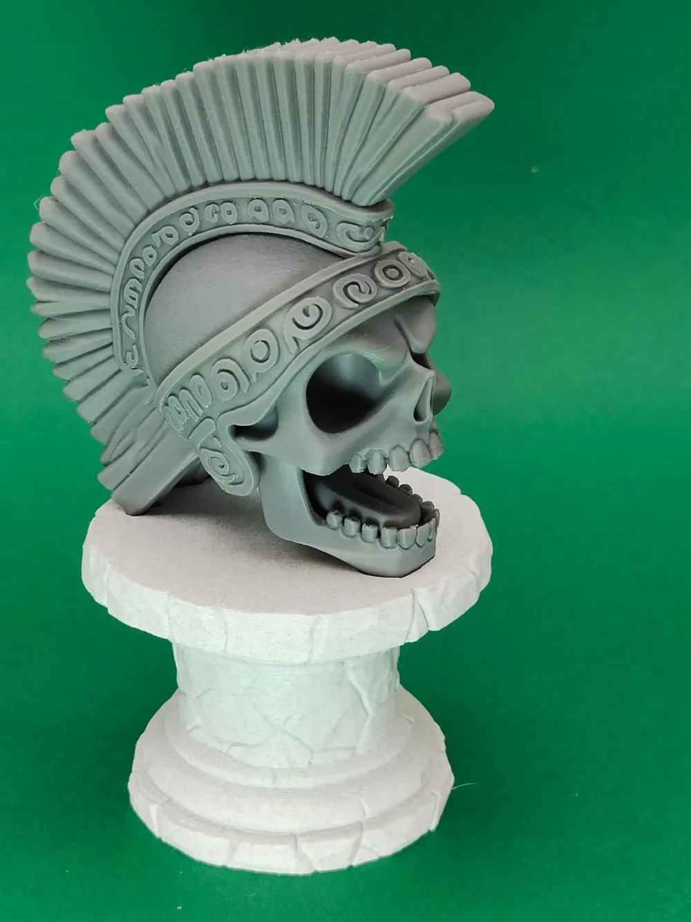 Small Skull with ancient helmet "Chibi" style - Free 3D Print Model ...