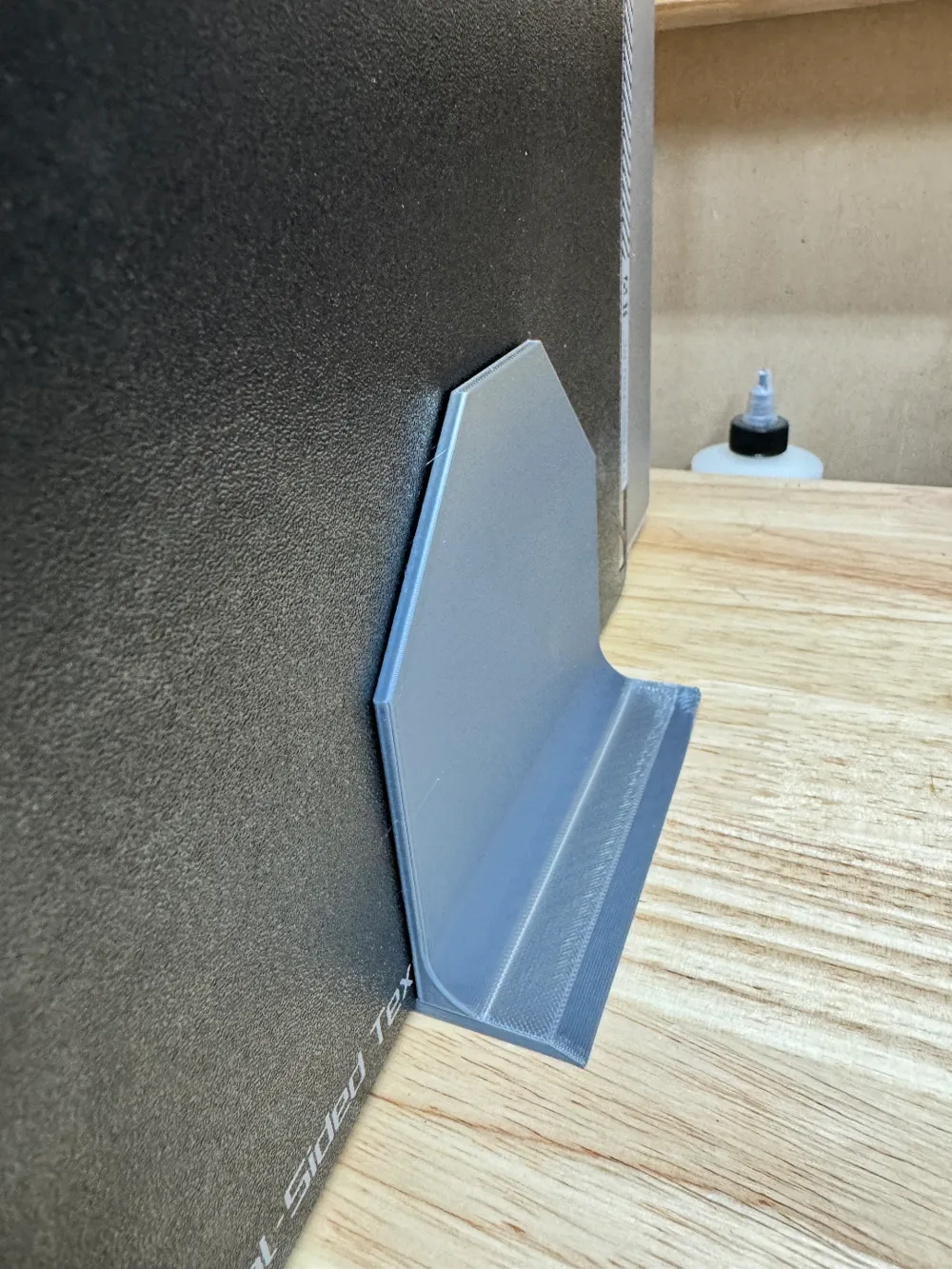 Bambu Plate Holder Remix by elduder - MakerWorld