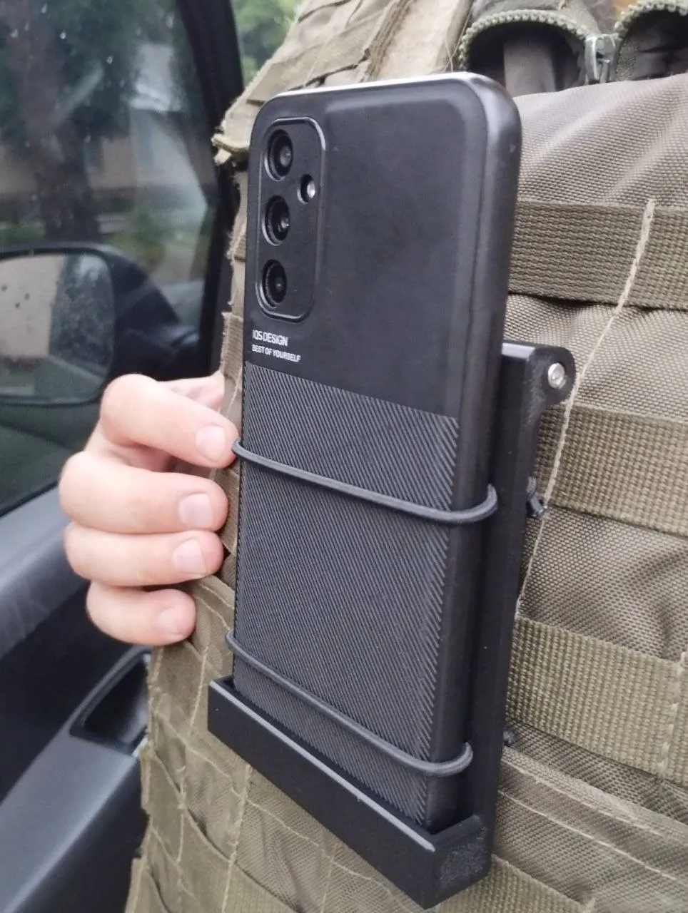 MOLLE-compatible Phone Holder by Hexus MakerWorld: Download Free 3D Models