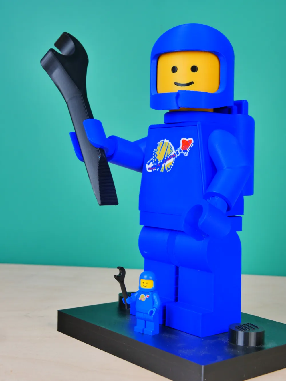 Classic Space Figure Aged by Panic & Confusion MakerWorld: Download Free 3D Models