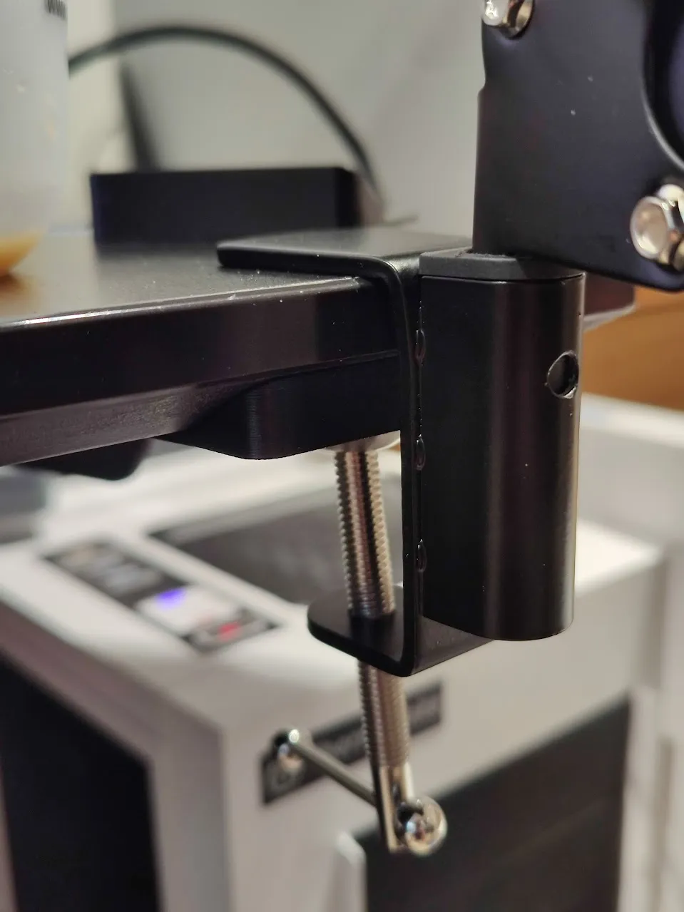 Desk Bevel Clamp by ProjectsandMods - MakerWorld