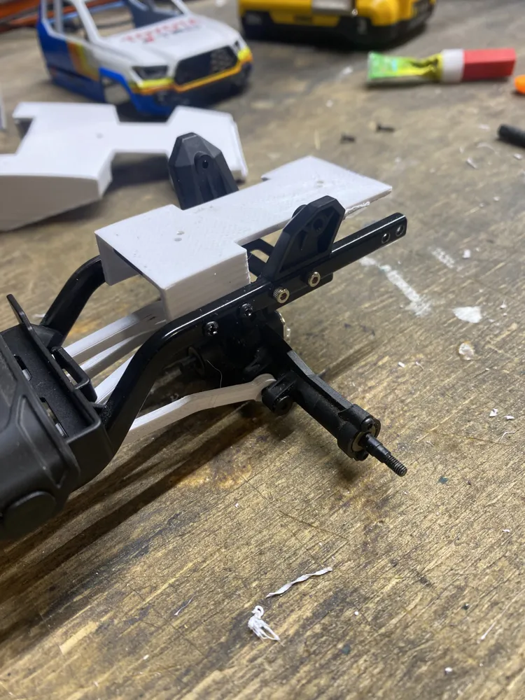 TRX4M flad bed- shock relocation - Free 3D Print Model - MakerWorld