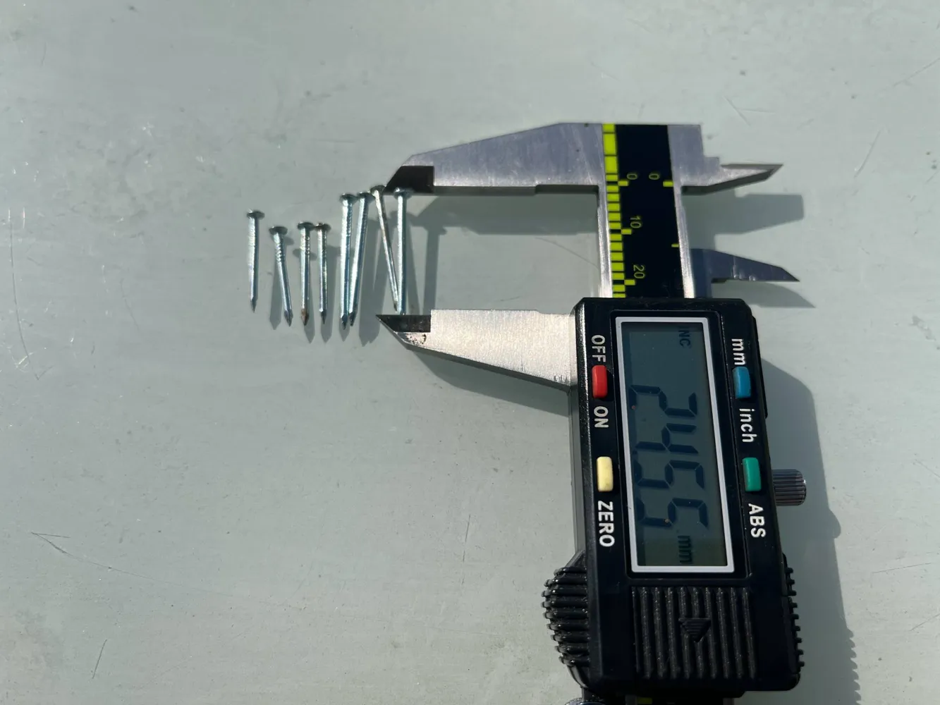 Truck for RC car expedition off-road car 1:10,1:12 by Ainon3DprintMakerWorld: Download Free 3D ...