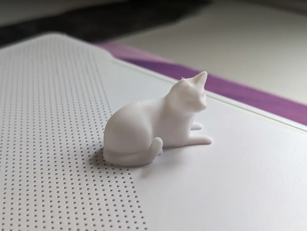 Cat Laying Pose - Free 3D Print Model - MakerWorld